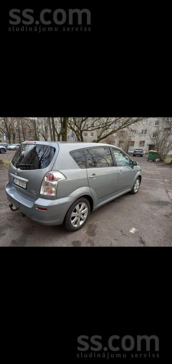 Toyota Corolla Verso 2008 Rīga, ar dzinēja tilpumu 2.20 L un nobraukumu 365 tūkst. km par 2200 €, foto 5 vietnē AUTOMOTO.COM.LV