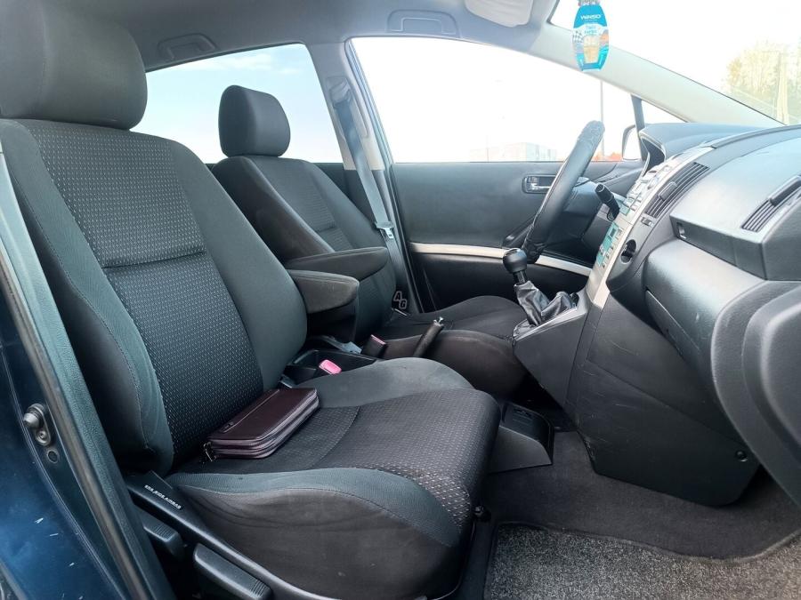 Toyota Corolla Verso 2008 Šauļi, ar dzinēja tilpumu 2.20 L un nobraukumu 300 tūkst. km par 2000 €, foto 10 vietnē AUTOMOTO.COM.LV