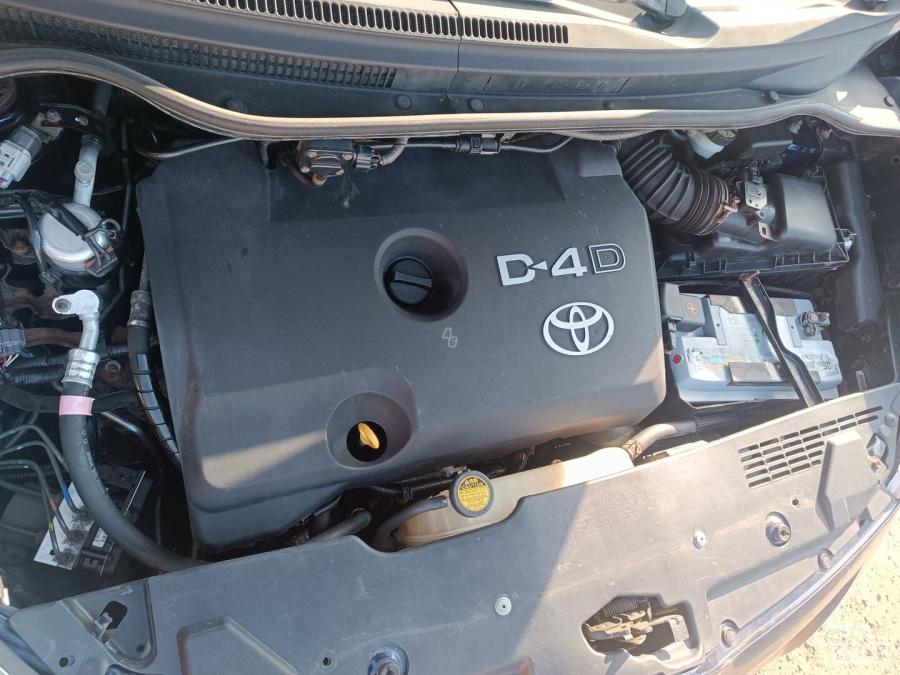 Toyota Corolla Verso 2008 Šauļi, ar dzinēja tilpumu 2.20 L un nobraukumu 300 tūkst. km par 2000 €, foto 13 vietnē AUTOMOTO.COM.LV