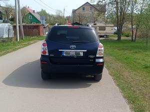 Toyota Corolla Verso 2008 in Siauliai, with an engine capacity of 2.20 L and mileage of 300 thousand km for 2000 €, photo 5 on AUTOMOTO.COM.LV