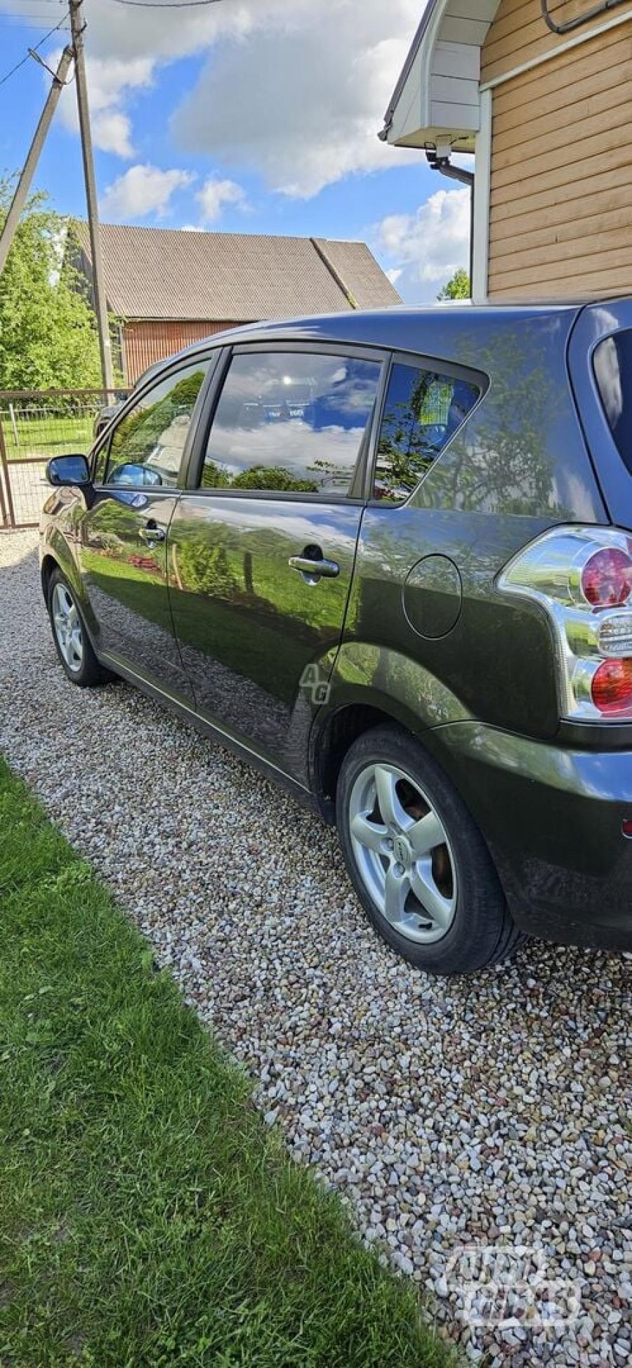 Toyota Corolla Verso 2008 Telšiai, ar dzinēja tilpumu 2.20 L un nobraukumu 306 tūkst. km par 2500 €, foto 4 vietnē AUTOMOTO.COM.LV