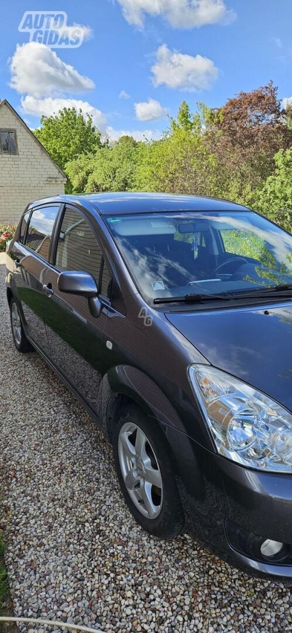 Toyota Corolla Verso 2008 in Telschi, with an engine capacity of 2.20 L and mileage of 306 thousand km for 2500 €, photo 4 on AUTOMOTO.COM.LV