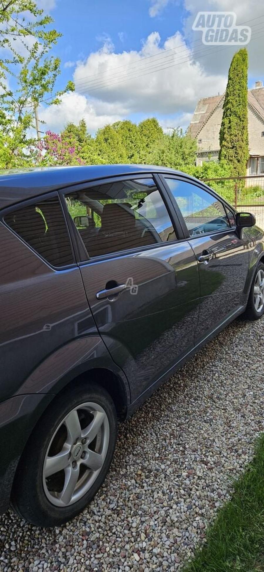 Toyota Corolla Verso 2008 Telšiai, ar dzinēja tilpumu 2.20 L un nobraukumu 306 tūkst. km par 2500 €, foto 6 vietnē AUTOMOTO.COM.LV