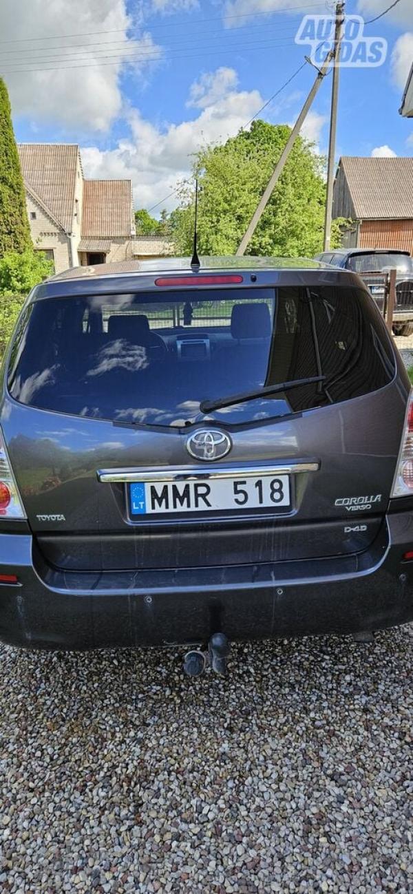 Toyota Corolla Verso 2008 in Telschi, with an engine capacity of 2.20 L and mileage of 306 thousand km for 2500 €, photo 6 on AUTOMOTO.COM.LV