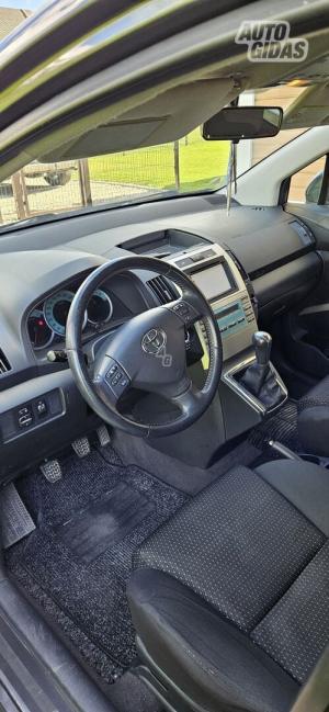 Toyota Corolla Verso 2008 Telšiai, ar dzinēja tilpumu 2.20 L un nobraukumu 306 tūkst. km par 2500 €, foto 8 vietnē AUTOMOTO.COM.LV