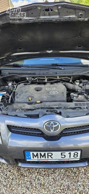Toyota Corolla Verso 2008 Telšiai, ar dzinēja tilpumu 2.20 L un nobraukumu 306 tūkst. km par 2500 €, foto 10 vietnē AUTOMOTO.COM.LV