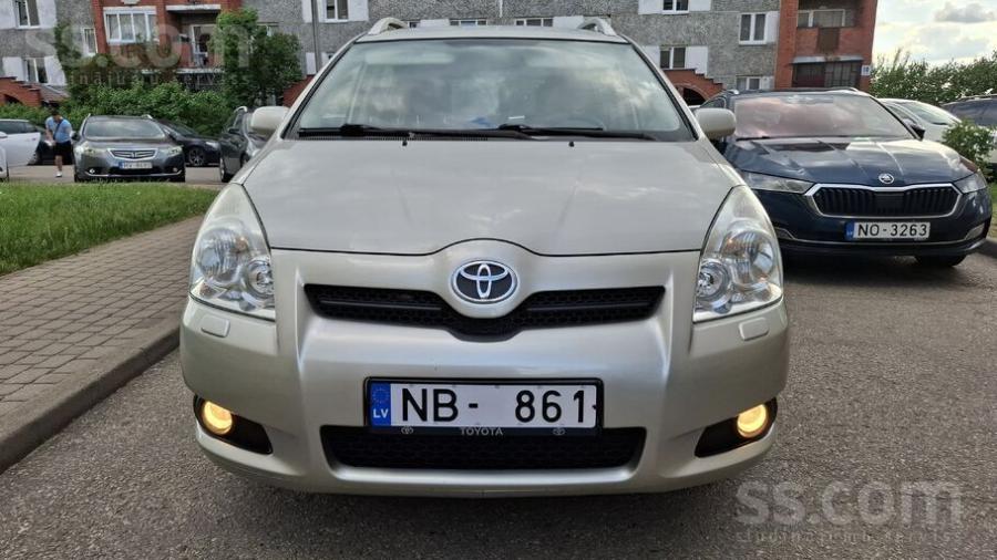 Тойота Королла Версо 2008 в Даугавпилс, объемом двигателя 1.80 л и пробегом 240 тыс. км за 2100 €, фото 3 на AUTOMOTO.COM.LV