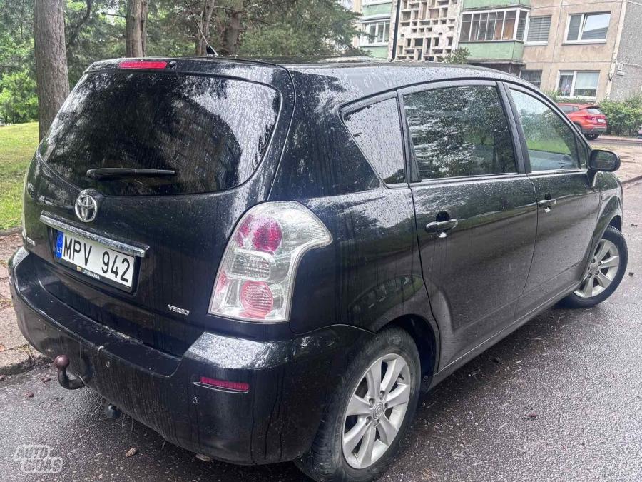 Toyota Corolla Verso 2008 in Vilnius, with an engine capacity of 1.80 L and mileage of 180 thousand km for 1700 €, photo 5 on AUTOMOTO.COM.LV