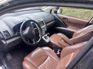 Toyota Corolla Verso 2008 in Vilnius, with an engine capacity of 1.80 L and mileage of 180 thousand km for 1700 €, photo 6 on AUTOMOTO.COM.LV