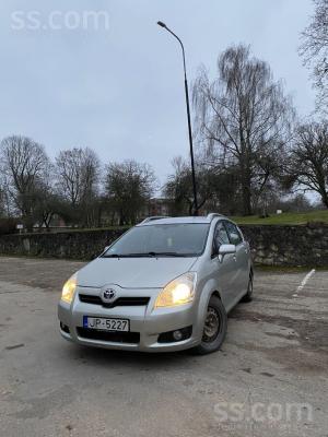 Toyota Corolla Verso 2008 in Valka, with an engine capacity of 2.20 L and mileage of 334 thousand km for 1300 €, photo  on AUTOMOTO.COM.LV