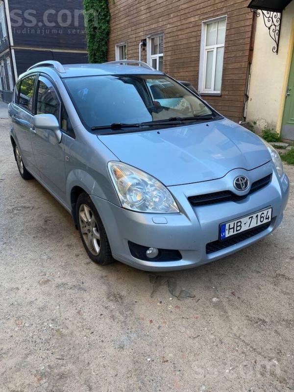 Toyota Corolla Verso 2008 Rīga, ar dzinēja tilpumu 1.80 L un nobraukumu 319 tūkst. km par 1200 €, foto 1 vietnē AUTOMOTO.COM.LV