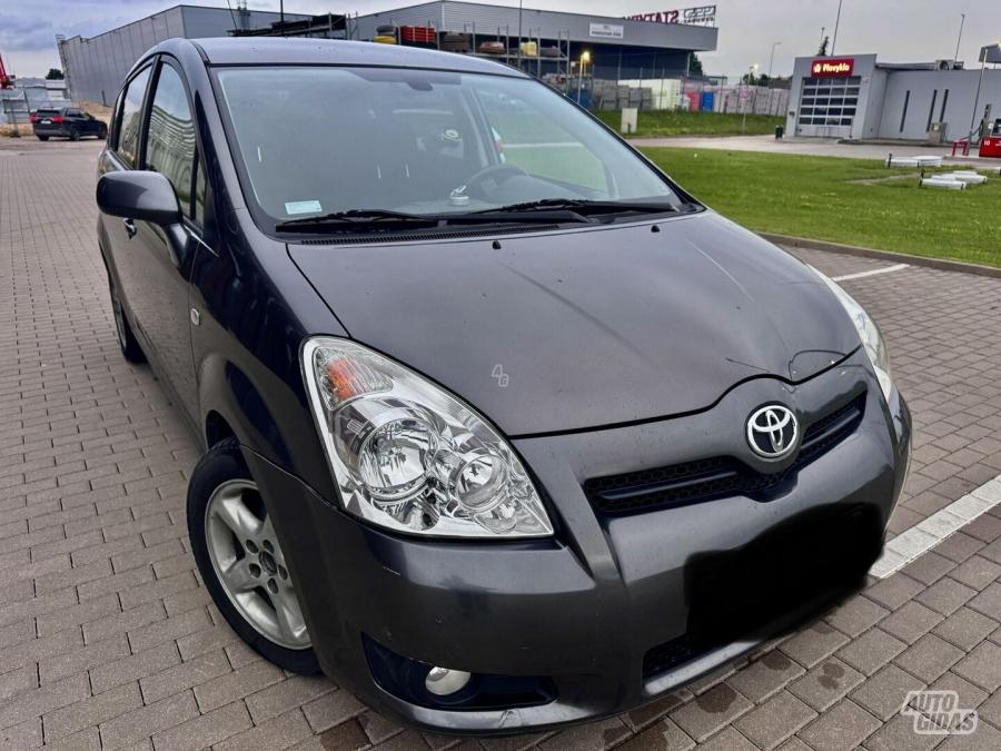Toyota Corolla Verso 2008 in Kaunas, with an engine capacity of 2.20 L and mileage of 266 thousand km for 1590 €, photo 6 on AUTOMOTO.COM.LV