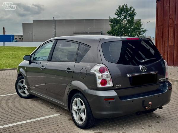 Toyota Corolla Verso 2008 in Kaunas, with an engine capacity of 2.20 L and mileage of 266 thousand km for 1590 €, photo 6 on AUTOMOTO.COM.LV