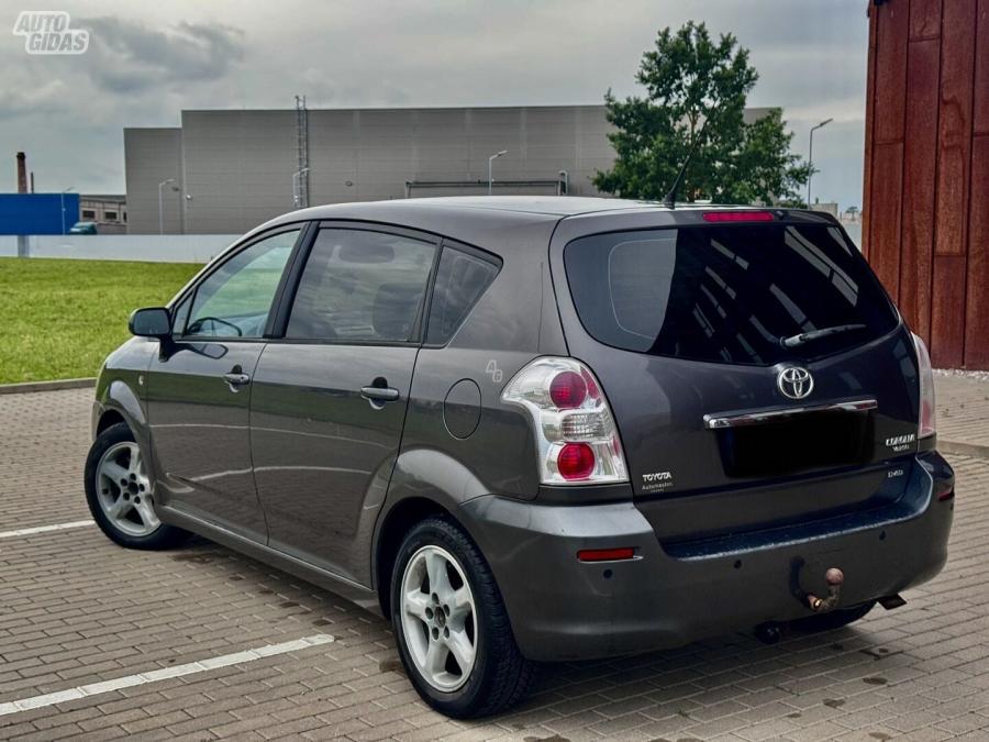 Toyota Corolla Verso 2008 in Kaunas, with an engine capacity of 2.20 L and mileage of 266 thousand km for 1590 €, photo 7 on AUTOMOTO.COM.LV
