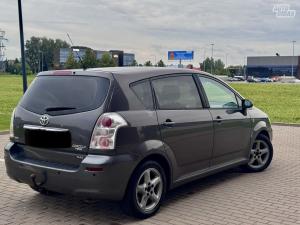 Toyota Corolla Verso 2008 in Kaunas, with an engine capacity of 2.20 L and mileage of 266 thousand km for 1590 €, photo 8 on AUTOMOTO.COM.LV