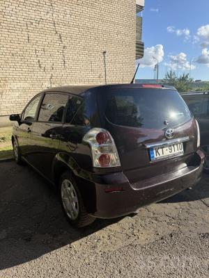 Toyota Corolla Verso 2008 Daugavpils, ar dzinēja tilpumu 2.20 L un nobraukumu 313 tūkst. km par 2500 €, foto 13 vietnē AUTOMOTO.COM.LV