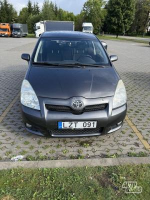 Toyota Corolla Verso 2008 Viļņa, ar dzinēja tilpumu 2.20 L un nobraukumu 237 tūkst. km par 1350 €, foto 4 vietnē AUTOMOTO.COM.LV
