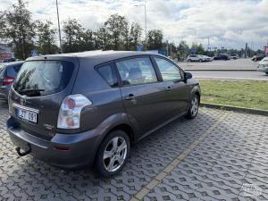 Toyota Corolla Verso 2008 Viļņa, ar dzinēja tilpumu 2.20 L un nobraukumu 237 tūkst. km par 1350 €, foto 5 vietnē AUTOMOTO.COM.LV