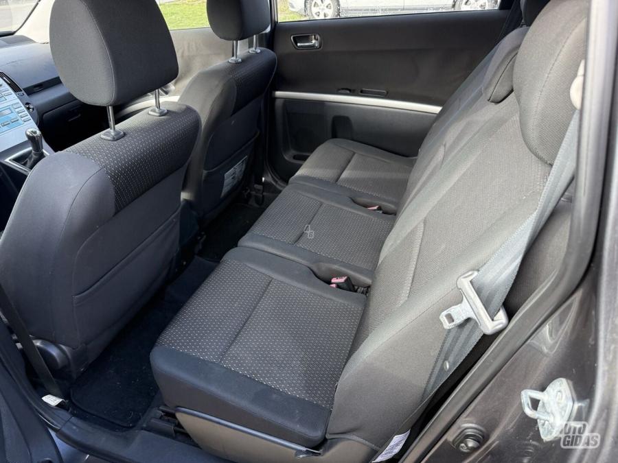 Toyota Corolla Verso 2008 in Vilnius, with an engine capacity of 2.20 L and mileage of 237 thousand km for 1300 €, photo 11 on AUTOMOTO.COM.LV