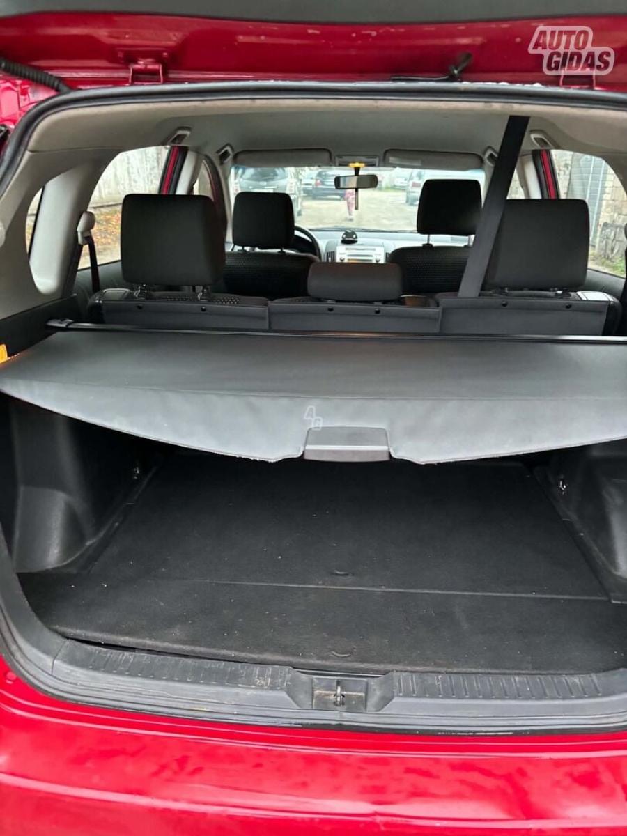 Toyota Corolla Verso 2008 Joniškis, ar dzinēja tilpumu 2.20 L un nobraukumu 310 tūkst. km par 2000 €, foto 10 vietnē AUTOMOTO.COM.LV