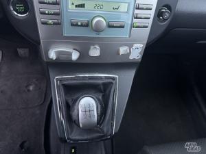 Toyota Corolla Verso 2008 in Vilnius, with an engine capacity of 2.20 L and mileage of 309 thousand km for 1750 €, photo 12 on AUTOMOTO.COM.LV