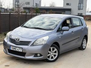 Toyota Corolla Verso 2009 Viļņa, ar dzinēja tilpumu 2.00 L un nobraukumu 232 tūkst. km par 3500 €, foto  vietnē AUTOMOTO.COM.LV