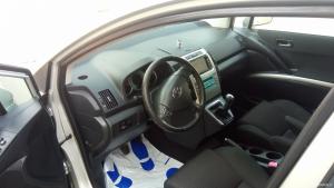 Toyota Corolla Verso 2009 in Vilnius, with an engine capacity of 2.20 L and mileage of 280 thousand km for 4550 €, photo 6 on AUTOMOTO.COM.LV