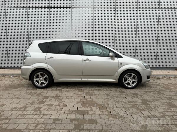 Toyota Corolla Verso 2009 Rīga, ar dzinēja tilpumu 2.20 L un nobraukumu 342 tūkst. km par 2700 €, foto 2 vietnē AUTOMOTO.COM.LV