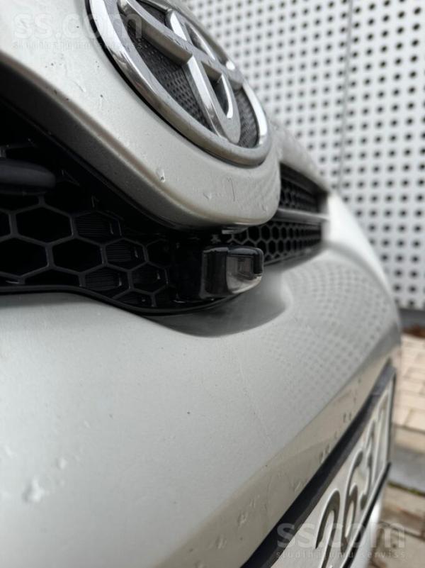 Toyota Corolla Verso 2009 Rīga, ar dzinēja tilpumu 2.20 L un nobraukumu 342 tūkst. km par 2700 €, foto 10 vietnē AUTOMOTO.COM.LV