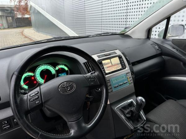 Toyota Corolla Verso 2009 Rīga, ar dzinēja tilpumu 2.20 L un nobraukumu 342 tūkst. km par 2550 €, foto 9 vietnē AUTOMOTO.COM.LV
