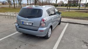 Toyota Corolla Verso 2009 Panevēža, ar dzinēja tilpumu 2.20 L un nobraukumu 290 tūkst. km par 1950 €, foto 3 vietnē AUTOMOTO.COM.LV