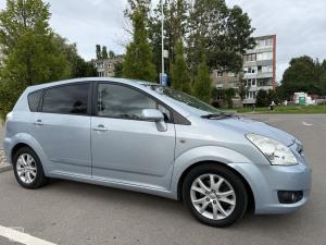 Toyota Corolla Verso 2009 in Klaipeda, with an engine capacity of 2.20 L and mileage of 290 thousand km for 2850 €, photo 3 on AUTOMOTO.COM.LV
