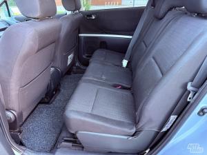Toyota Corolla Verso 2009 in Klaipeda, with an engine capacity of 2.20 L and mileage of 290 thousand km for 2850 €, photo 11 on AUTOMOTO.COM.LV