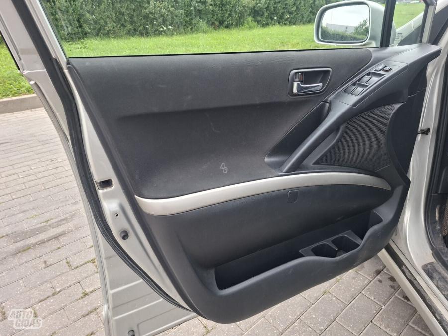 Toyota Corolla Verso 2024 in Kaunas, with an engine capacity of 2.00 L and mileage of 370 thousand km for 1100 €, photo 11 on AUTOMOTO.COM.LV