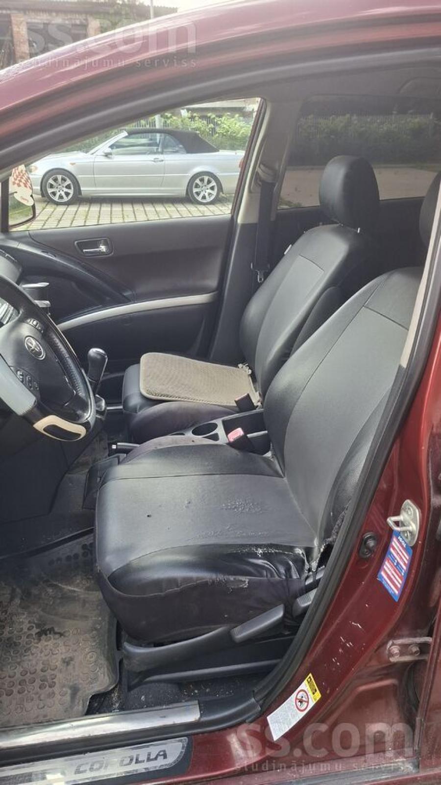 Sarkans Toyota Corolla Verso 2005 Rīga, ar dzinēja tilpumu 2.00 L un nobraukumu 271 tūkst. km par 1700 €, foto 9 vietnē AUTOMOTO.COM.LV