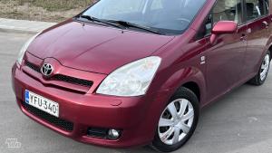 Red Toyota Corolla Verso 2005 in Kaunas, with an engine capacity of 1.80 L and mileage of 365 thousand km for 2499 €, photo 6 on AUTOMOTO.COM.LV