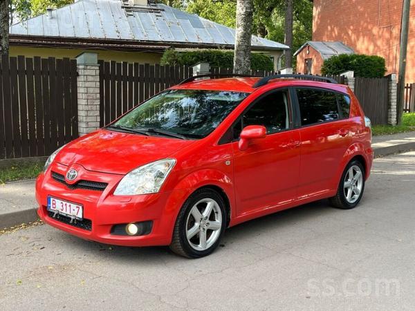 Red Toyota Corolla Verso 2009 in Riga, with an engine capacity of 2.20 L and mileage of 0 thousand km for 2299 €, photo 1 on AUTOMOTO.COM.LV