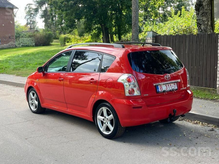 Красный Тойота Королла Версо 2009 в Рига, объемом двигателя 2.20 л и пробегом 0 тыс. км за 2299 €, фото 4 на AUTOMOTO.COM.LV