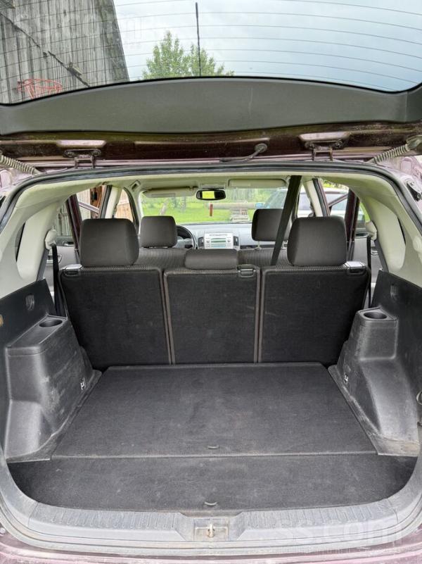 Sarkans Toyota Corolla Verso 2007 Preiļi, ar dzinēja tilpumu 2.20 L un nobraukumu 297 tūkst. km par 2000 €, foto 5 vietnē AUTOMOTO.COM.LV