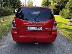 Sarkans Toyota Corolla Verso 2007 Viļņa, ar dzinēja tilpumu 2.00 L un nobraukumu 270 tūkst. km par 1300 €, foto 7 vietnē AUTOMOTO.COM.LV