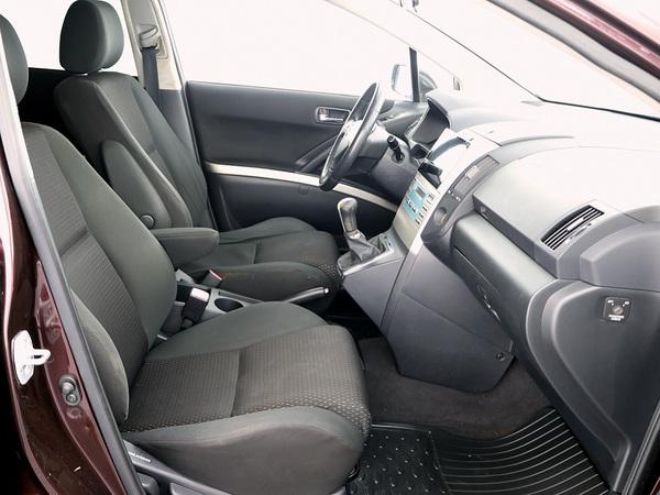 Sarkans Toyota Corolla Verso 2008 Tallina, ar dzinēja tilpumu 2.20 L un nobraukumu 248 tūkst. km par 2099 €, foto 7 vietnē AUTOMOTO.COM.LV