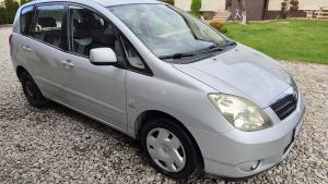 Toyota Corolla Verso 2002 in Marijampole, with an engine capacity of 2.00 L and mileage of 351 thousand km for 450 €, photo 5 on AUTOMOTO.COM.LV