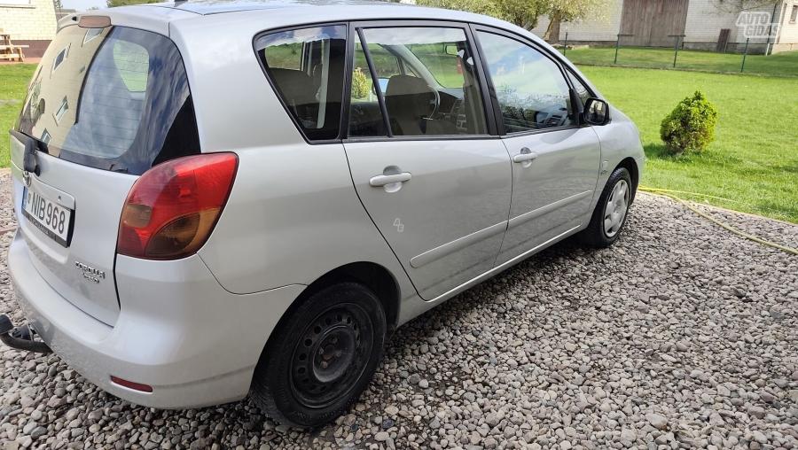 Toyota Corolla Verso 2002 in Marijampole, with an engine capacity of 2.00 L and mileage of 351 thousand km for 450 €, photo 6 on AUTOMOTO.COM.LV