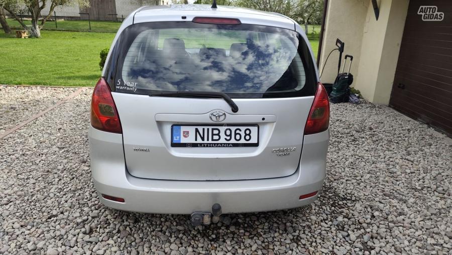 Toyota Corolla Verso 2002 in Marijampole, with an engine capacity of 2.00 L and mileage of 351 thousand km for 450 €, photo 8 on AUTOMOTO.COM.LV