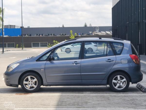 Toyota Corolla Verso 2003 Viļņa, ar dzinēja tilpumu 1.60 L un nobraukumu 296 tūkst. km par 1350 €, foto 2 vietnē AUTOMOTO.COM.LV