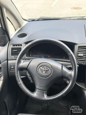 Toyota Corolla Verso 2003 in Vilnius, with an engine capacity of 1.60 L and mileage of 296 thousand km for 1350 €, photo 14 on AUTOMOTO.COM.LV