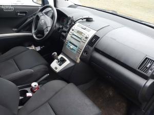 Toyota Corolla Verso 2004 Viļņa, ar dzinēja tilpumu 1.80 L un nobraukumu 297 tūkst. km par 1700 €, foto 7 vietnē AUTOMOTO.COM.LV