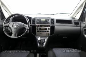 Toyota Corolla Verso 2004 Tallina, ar dzinēja tilpumu 1.60 L un nobraukumu 215 tūkst. km par 1999 €, foto 6 vietnē AUTOMOTO.COM.LV