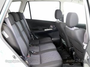 Toyota Corolla Verso 2004 Tallina, ar dzinēja tilpumu 1.60 L un nobraukumu 215 tūkst. km par 1999 €, foto 8 vietnē AUTOMOTO.COM.LV
