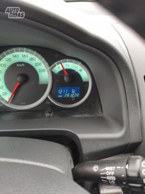 Toyota Corolla Verso 2004 in Kaunas, with an engine capacity of 2.00 L and mileage of 281 thousand km for 1200 €, photo  on AUTOMOTO.COM.LV